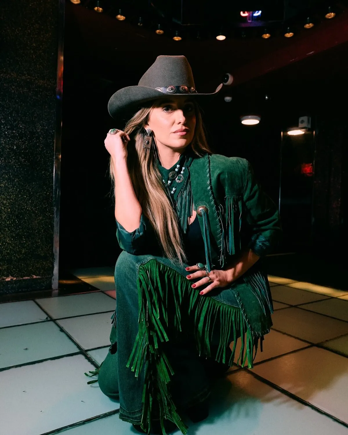 Lainey Wilson Responds to Speculation After Fans React to Her Latest ...