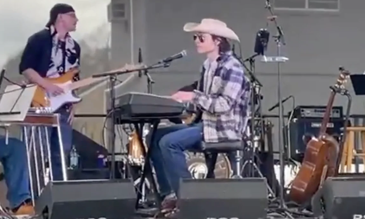 Before American Idol, John Foster Was Already a Rising Country Star ...