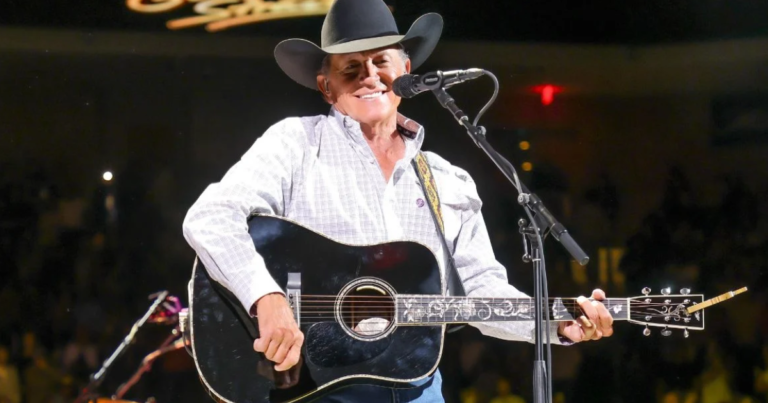 George Strait Opens 2026 Tour Dates With Sold-Out Austin Performance at ...